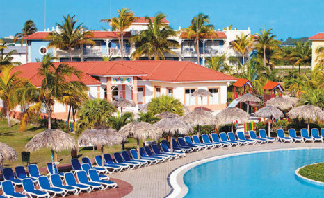 Relax in the Beautiful Cuban Sun with a Stay at 5-Star Grand Memories ...