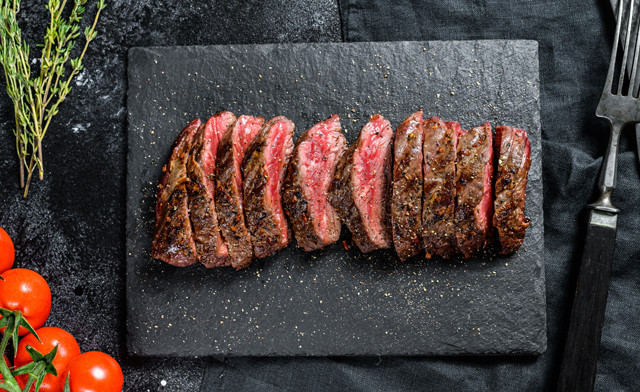 $50 for 8 x 10 oz AA/AAA Canadian Bistro Steaks | WagJag